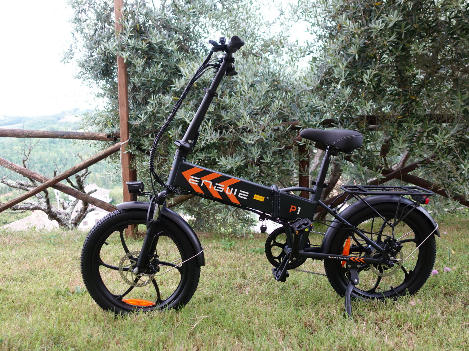 Recensione Engwe P1 - Pratica ed economica, la ripieghi e la porti ...